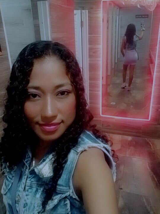 Perlaa taylor主播免费直播性爱表演和聊天 Stripchat