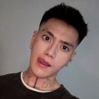 marz-z7-o／29 歲 | 在 StripZone 的直播