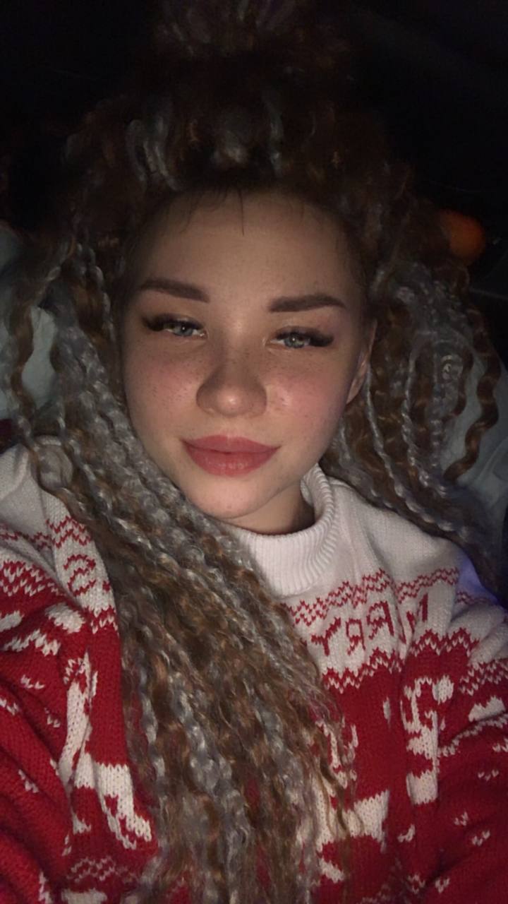 Lisa_Dean Cam Model Profile | Stripchat