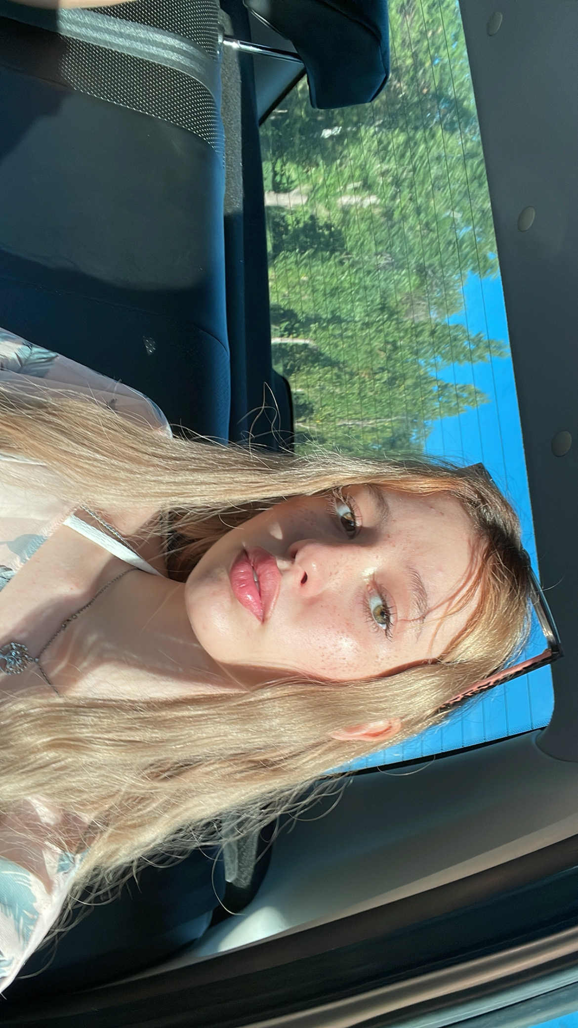 Alyssa_Angel Cam Model Profile | Stripchat