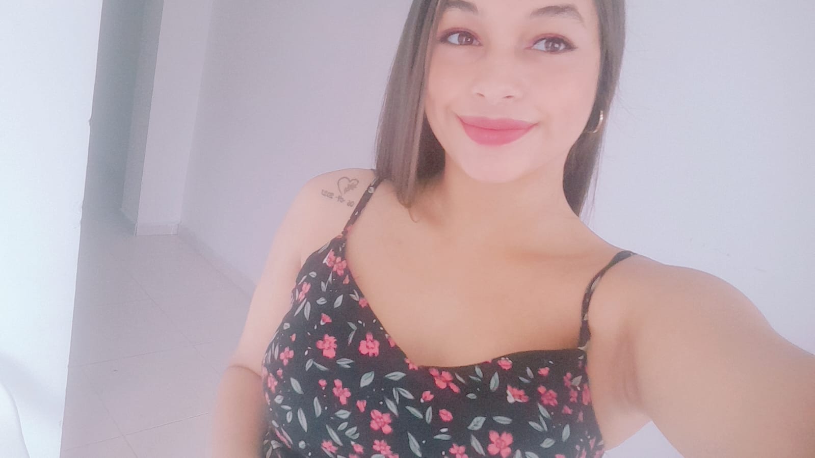 Anissa_Taylor Cam Model Profile | Stripchat