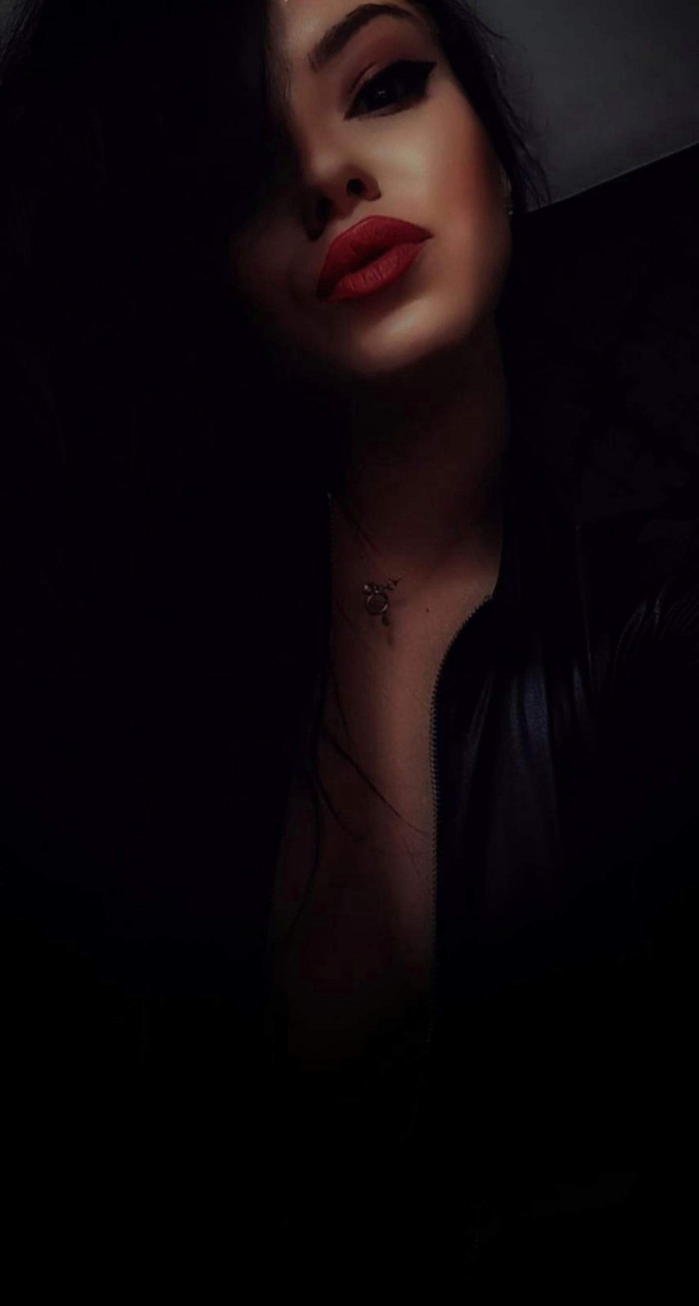 IzabelllNoir Cam Model Profile | Stripchat