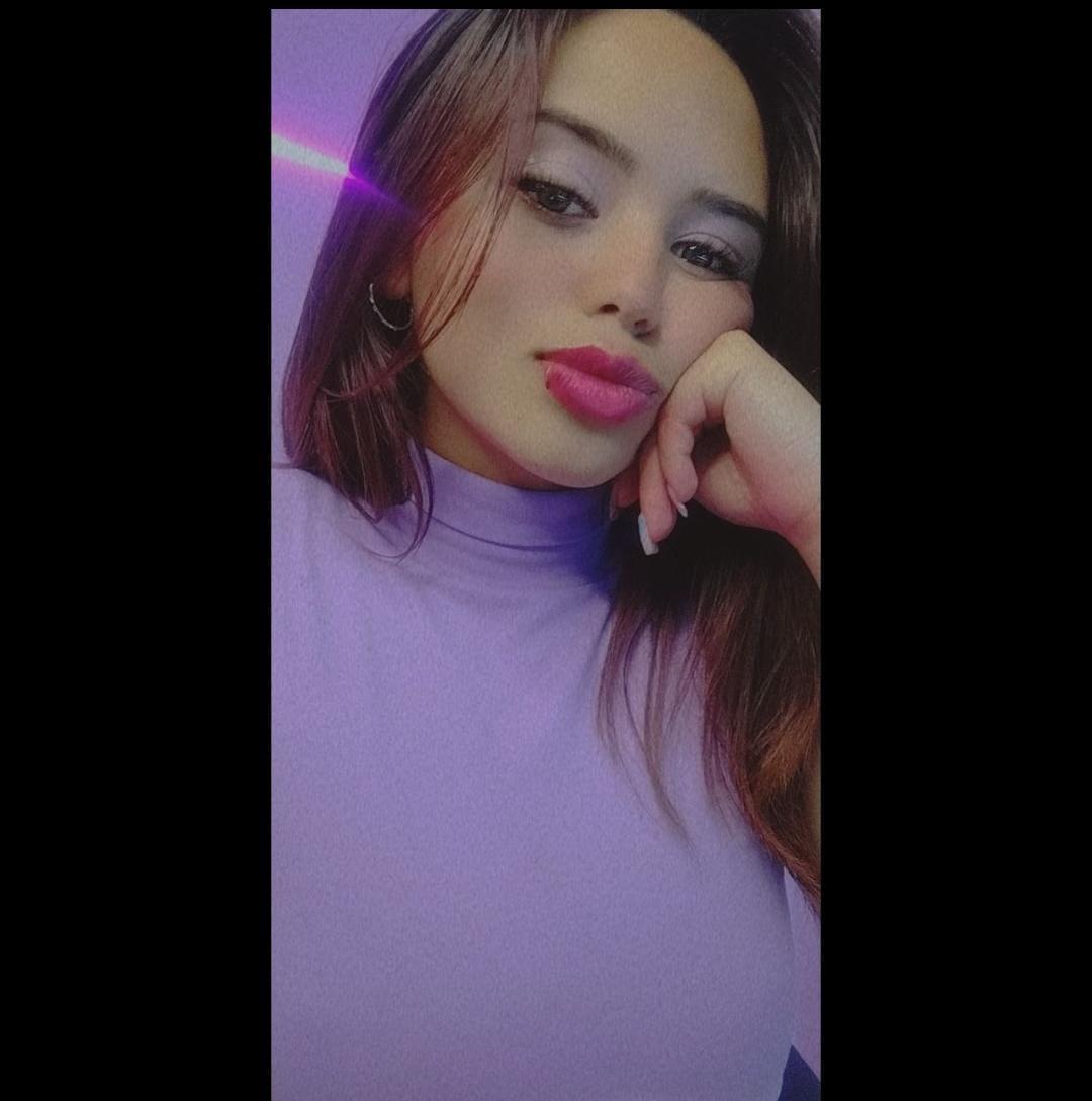 Kriss_a Cam Model Profile | Stripchat