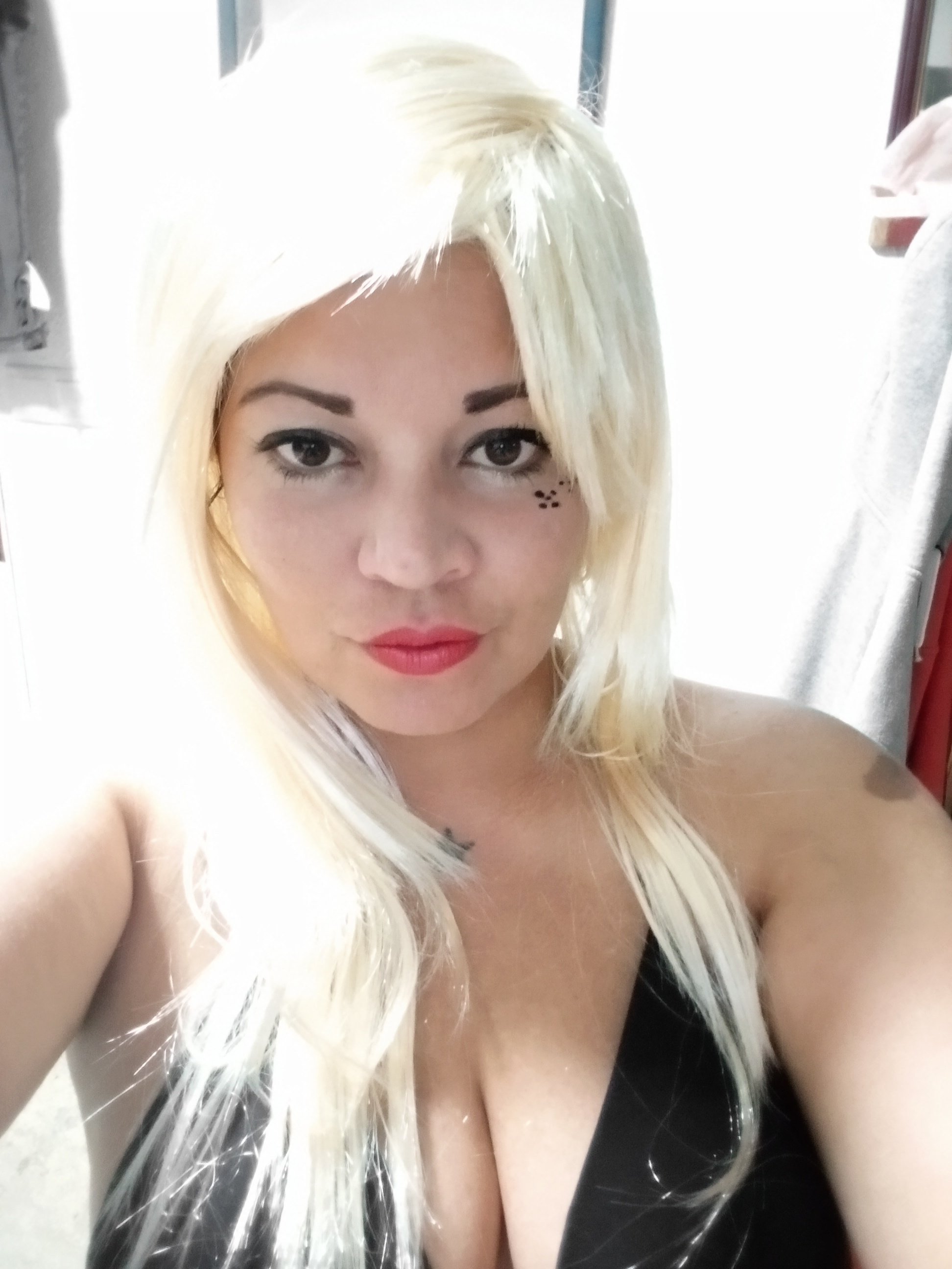 Perfil Modelo Webcam Rg2484 | Stripchat