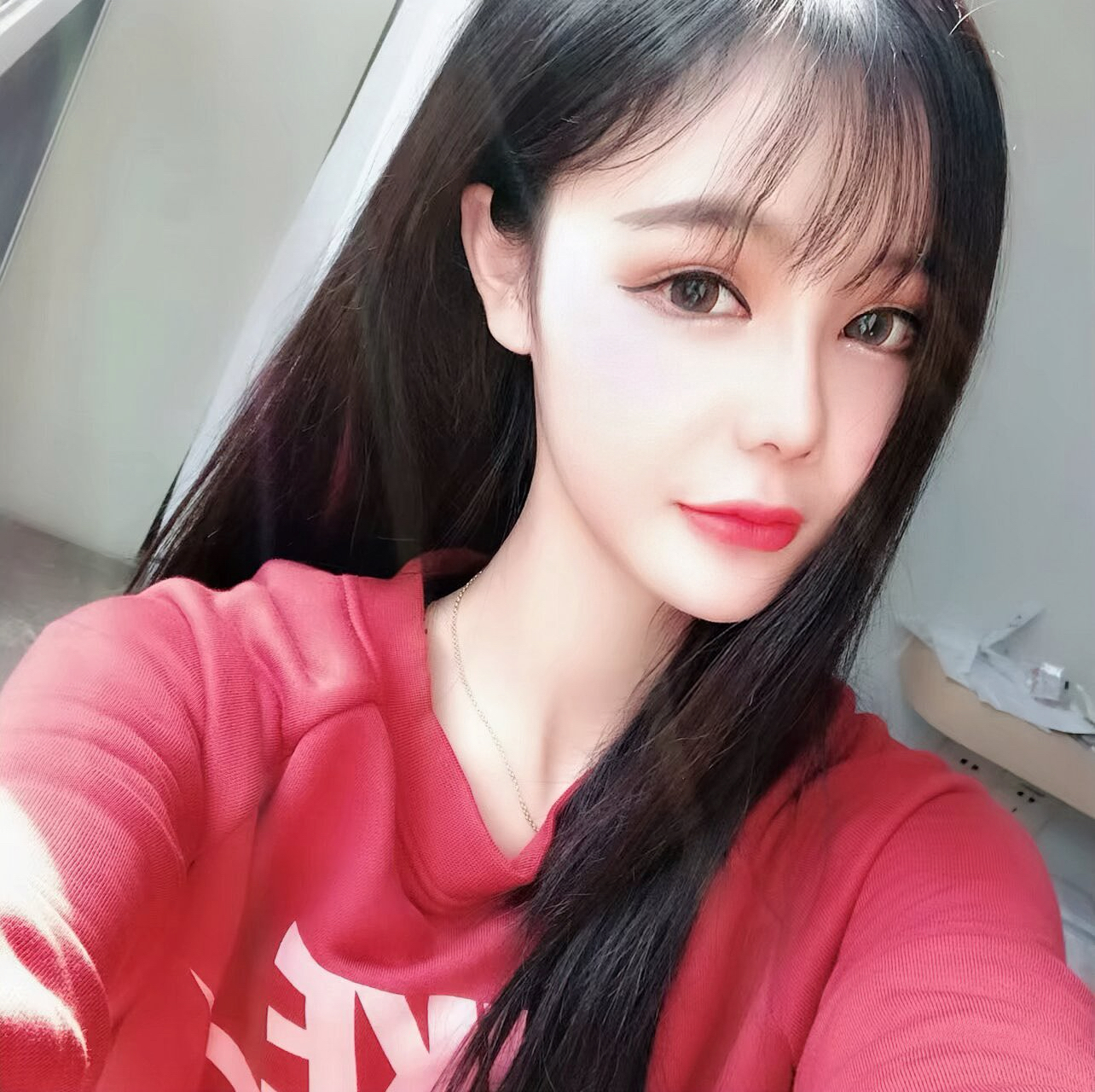 Abby-8869 Webcam Model Profile | xHamsterLive