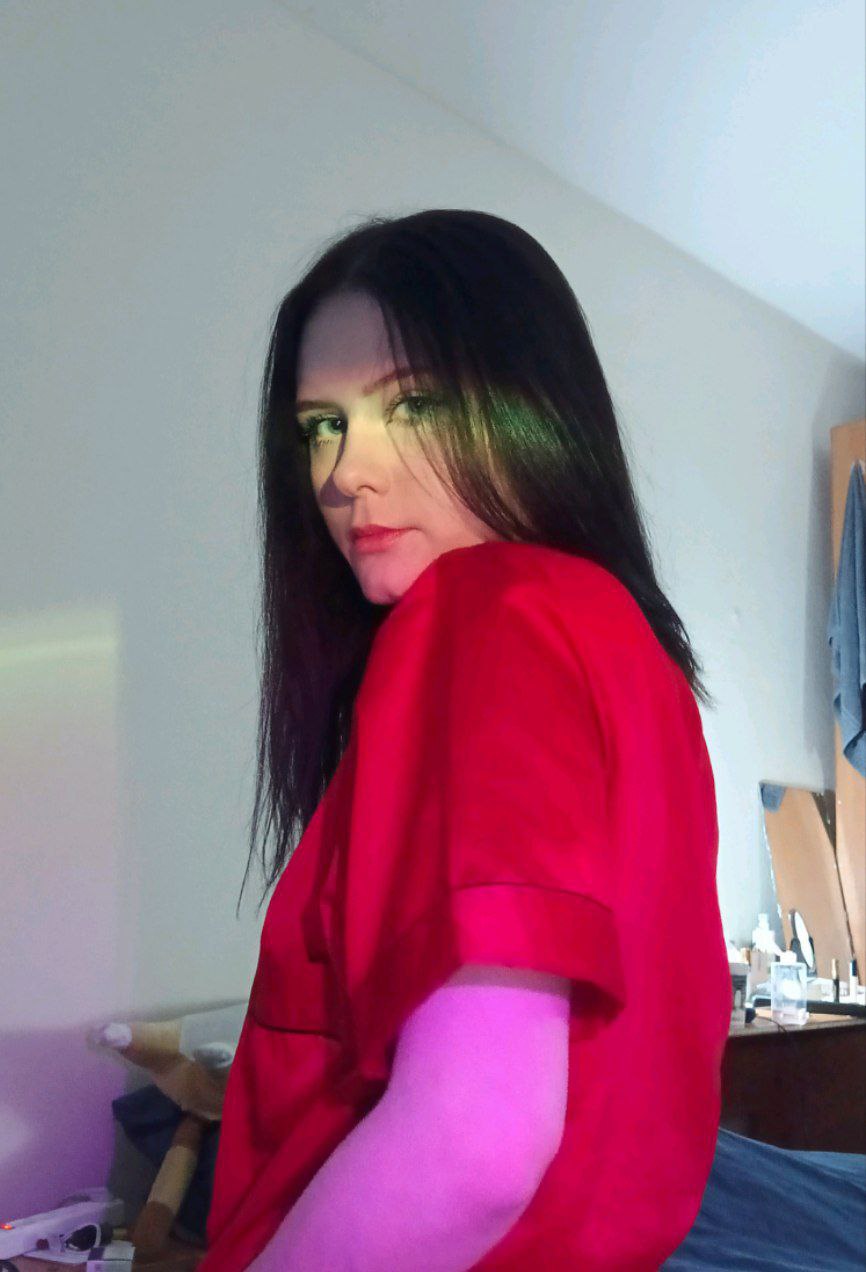 CaliTreutel Webcam Model Profile | xHamsterLive