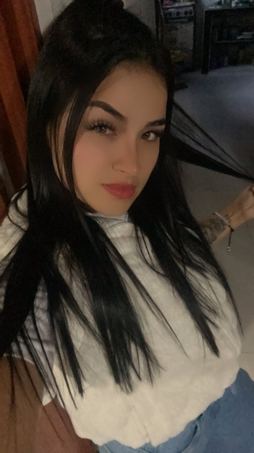 Loren-xxx Webcam Model Profile | xHamsterLive