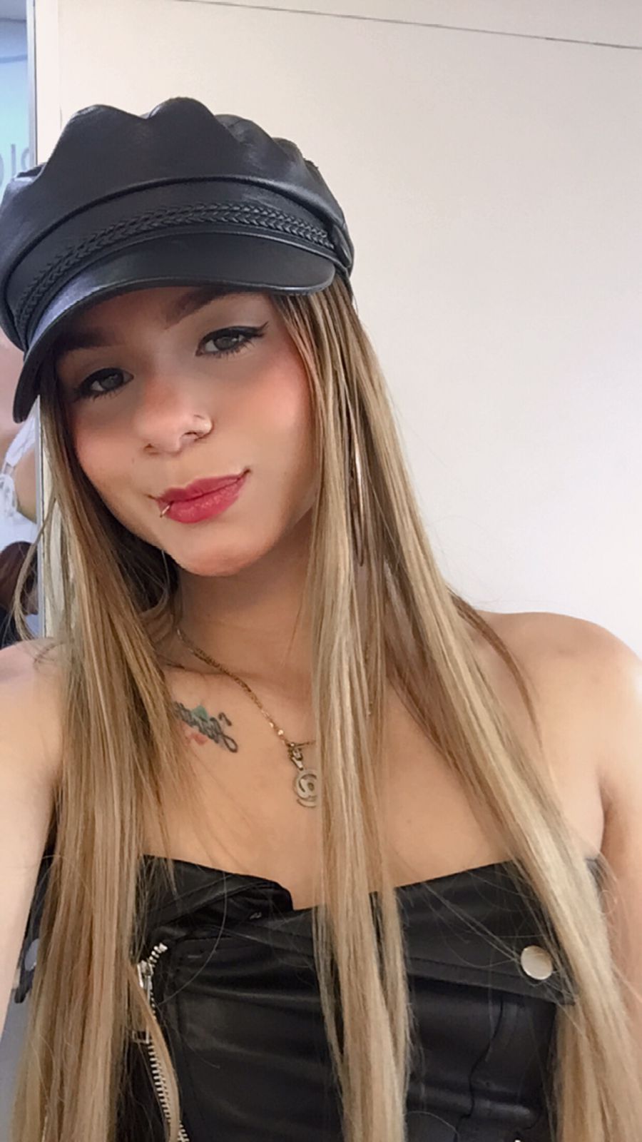 Sky_johnson Cam Model Profile | Stripchat