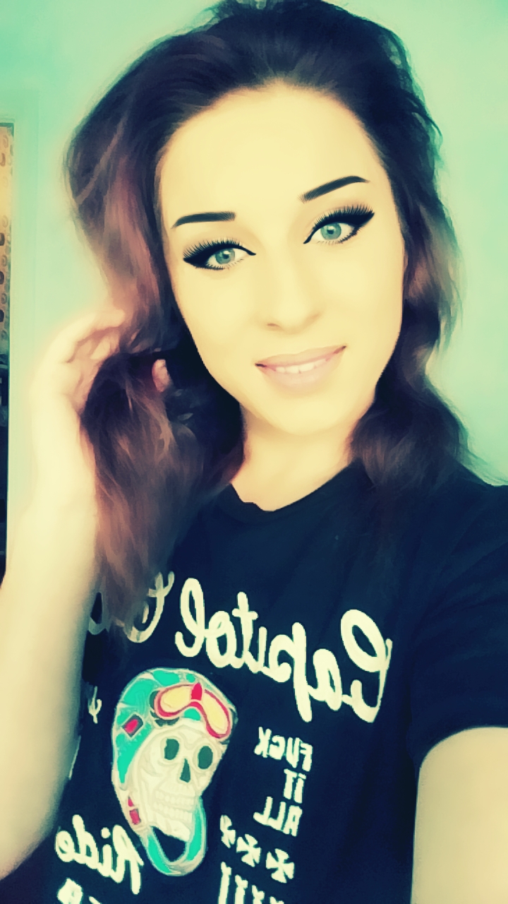 Elsa_Adams Webcam Model Profile | xHamsterLive