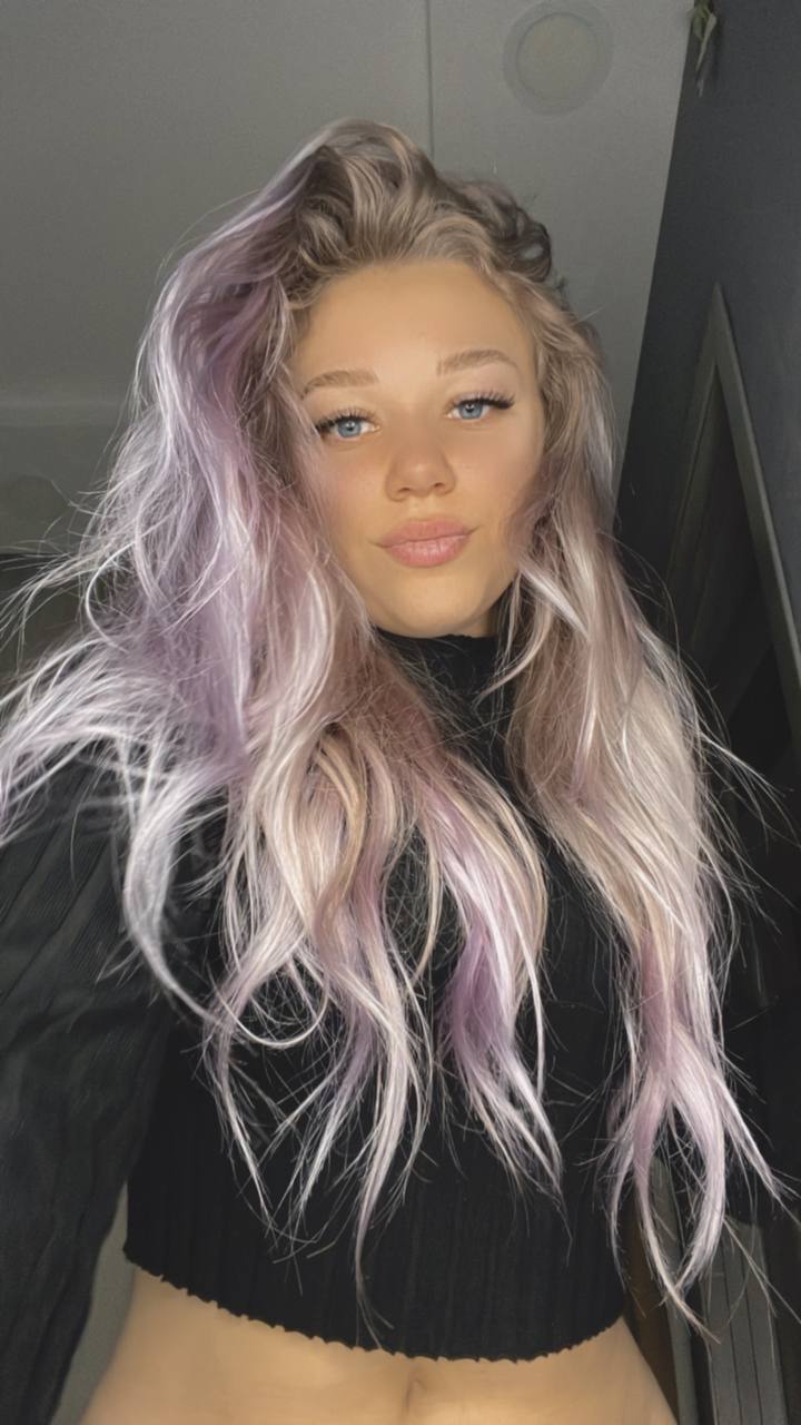 Kitti_kaattt Webcam Model Profile | xHamsterLive