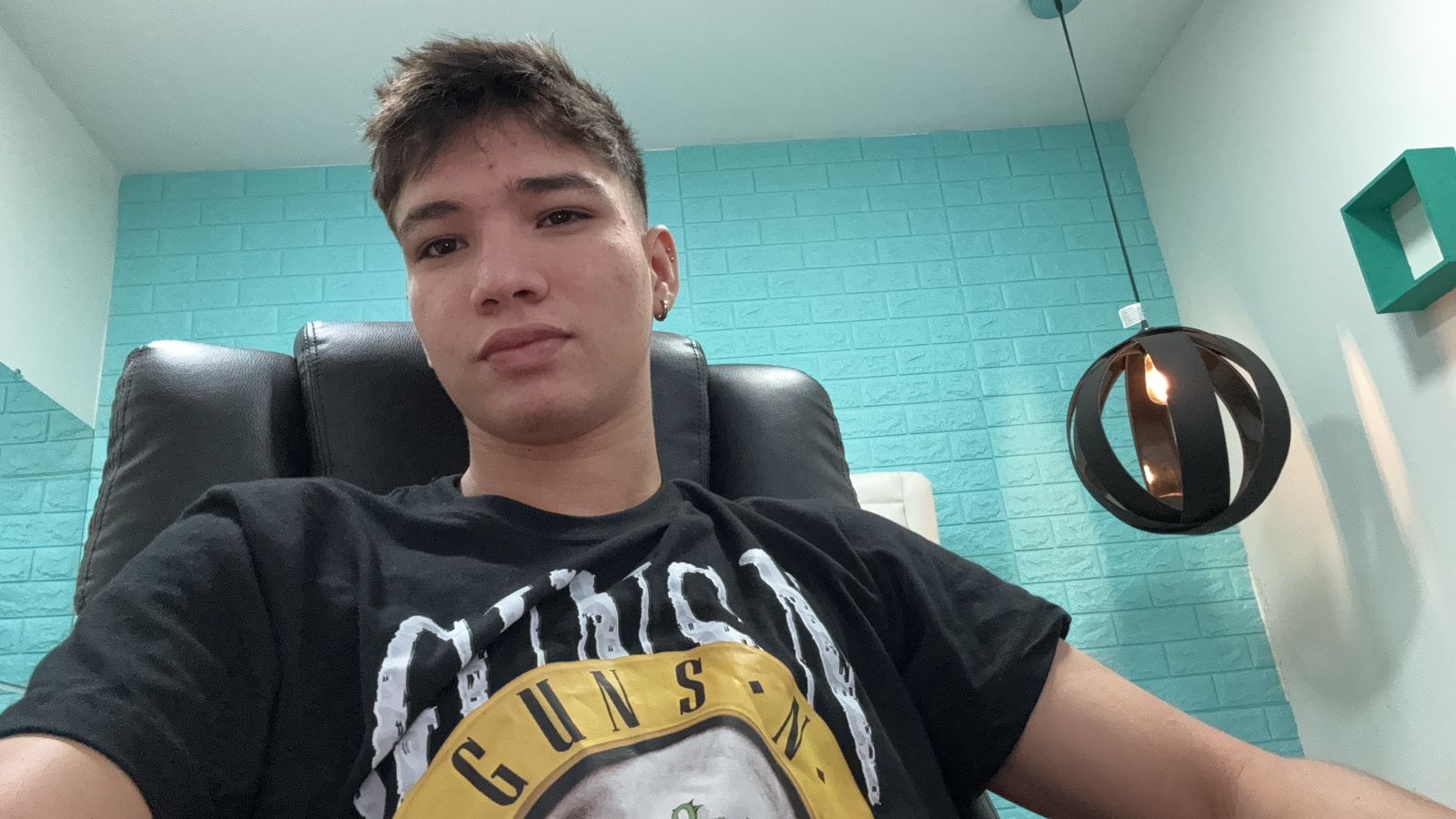 Jacoob_smiith Webcam Model Profile | xHamsterLive