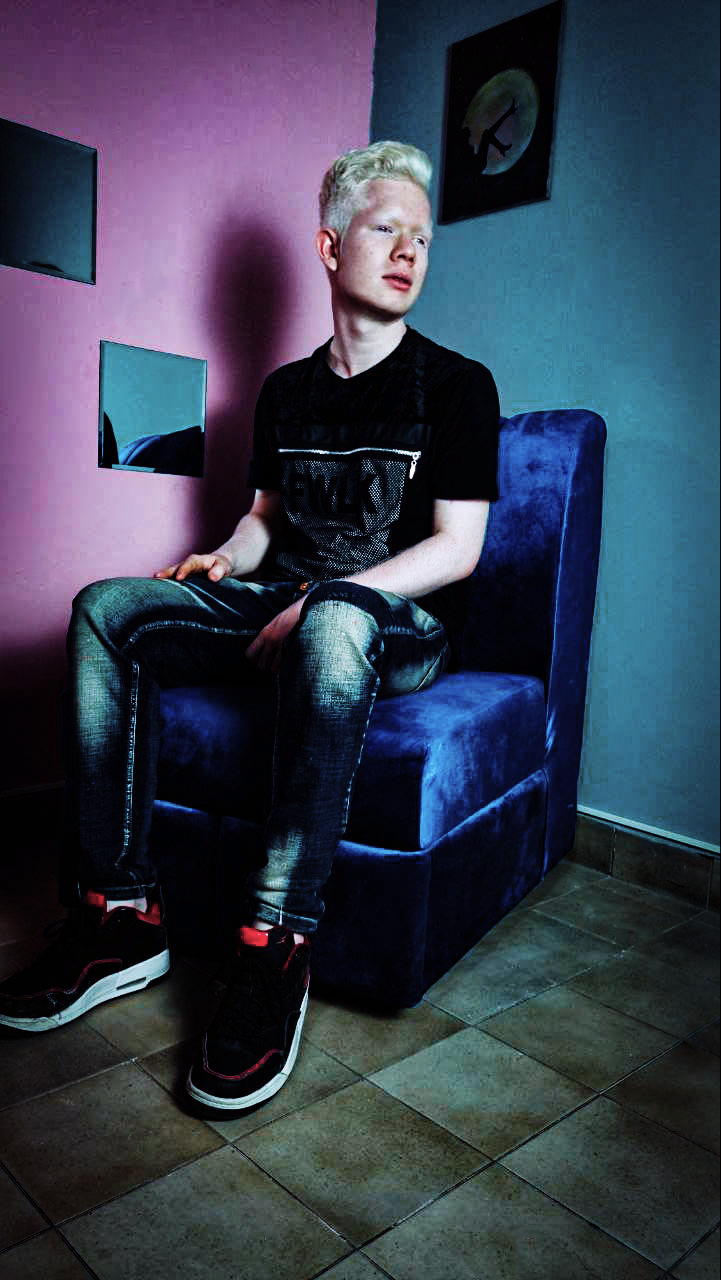 Ronan_Hoffman Cam Model Profile | Stripchat