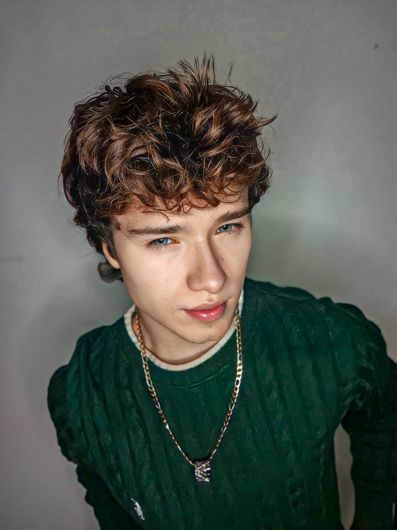 Alexander_aladino Webcam Model Profile | xHamsterLive