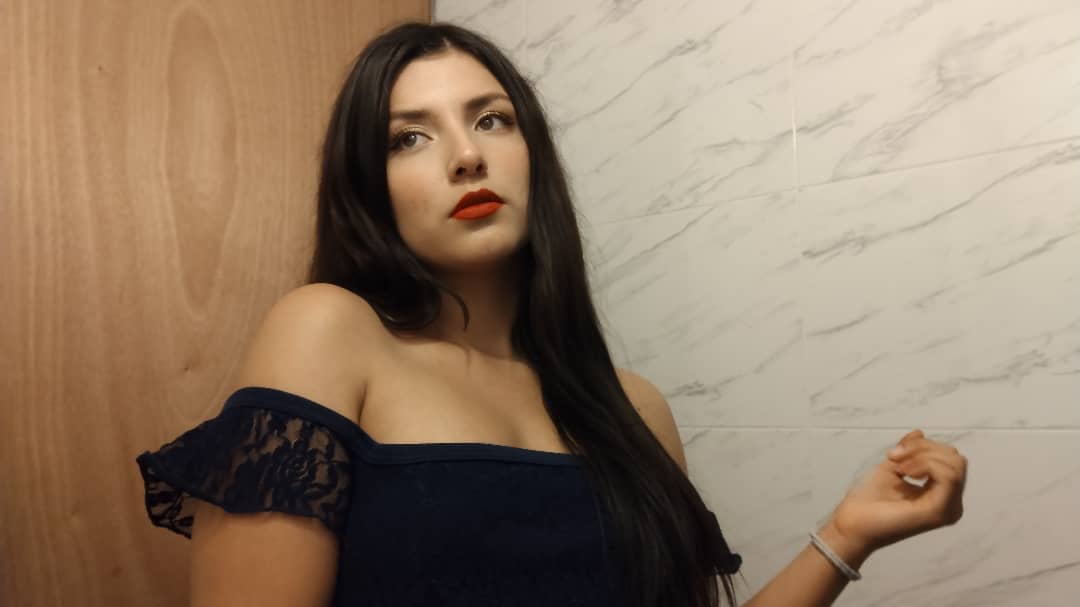 Perfil Modelo Webcam Trinnity_1 | Stripchat