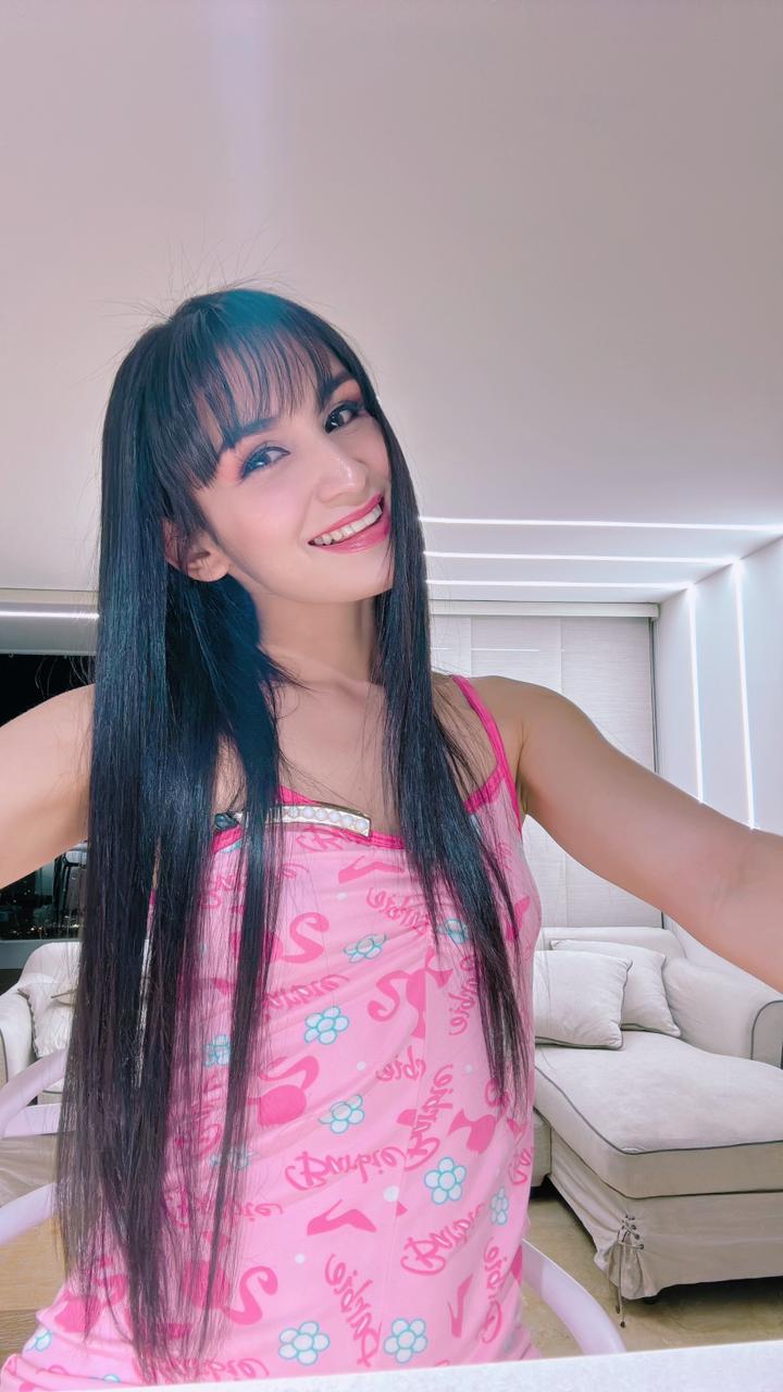 Layla_Sia Webcam Model Profile | xHamsterLive