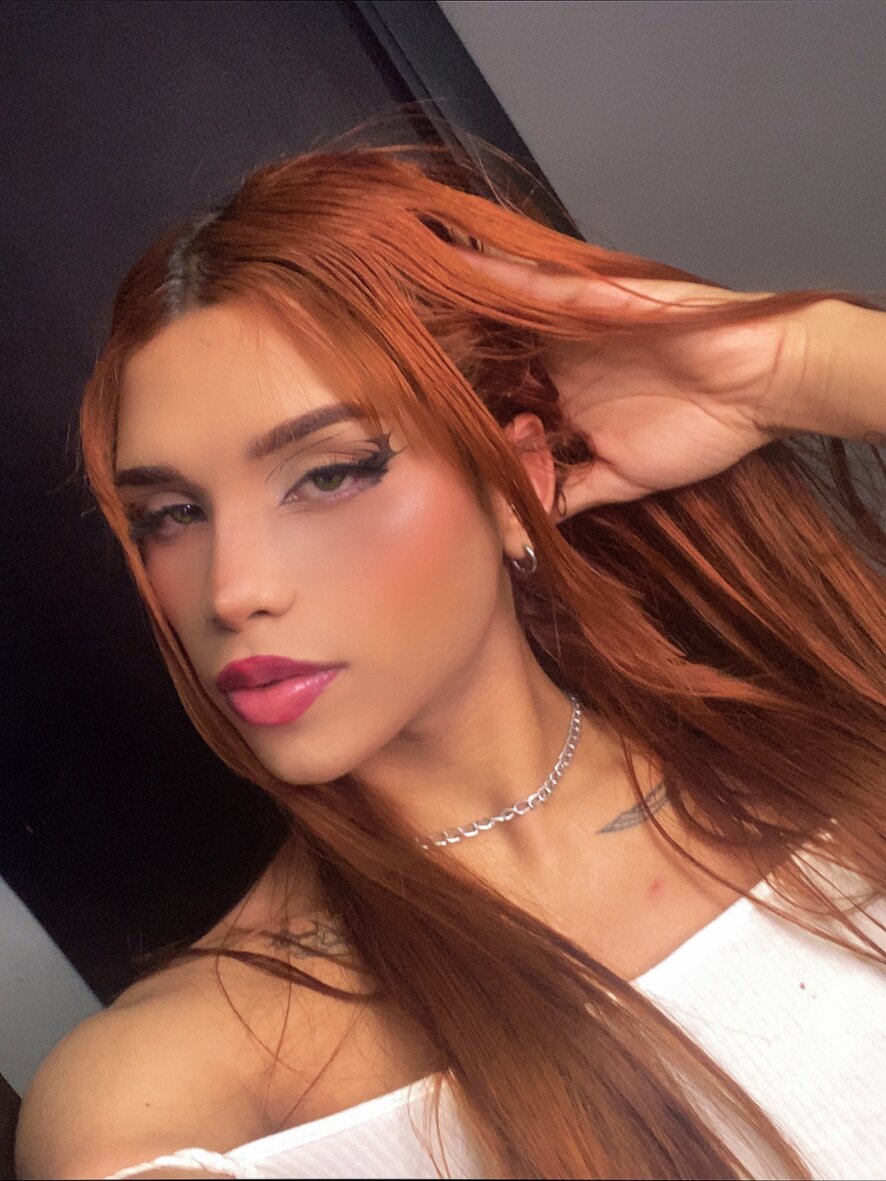 Zamblissett Webcam Model Profile | xHamsterLive