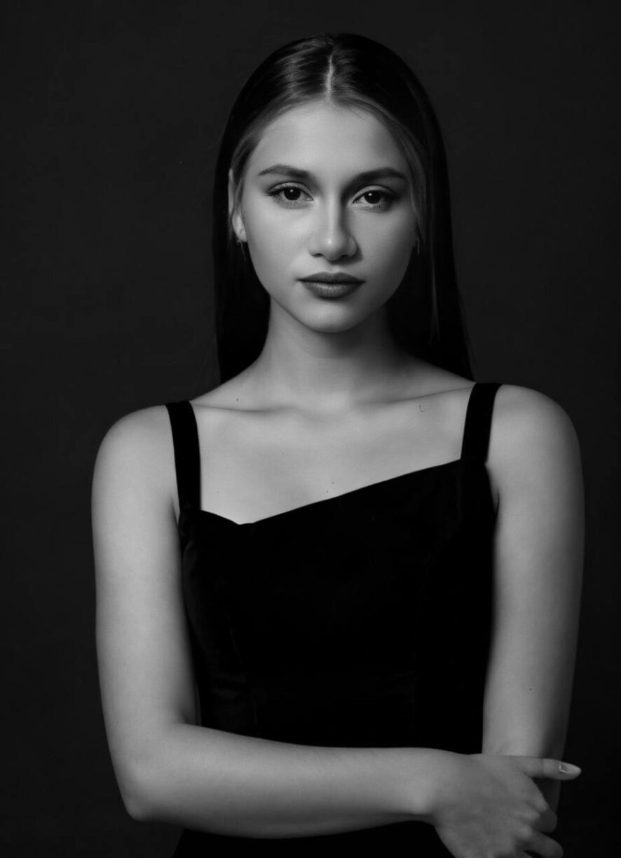 FaaBinaa Webcam Model Profile | strip.chat