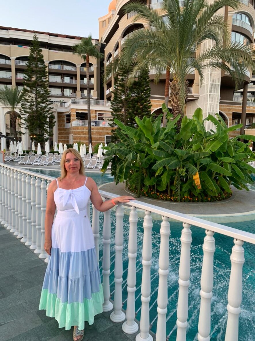 Regina__blue Webcam Model Profile | xHamsterLive