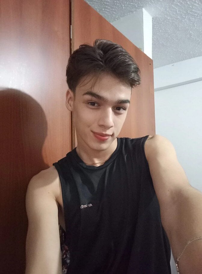 Gerony_ Webcam Model Profile | xHamsterLive
