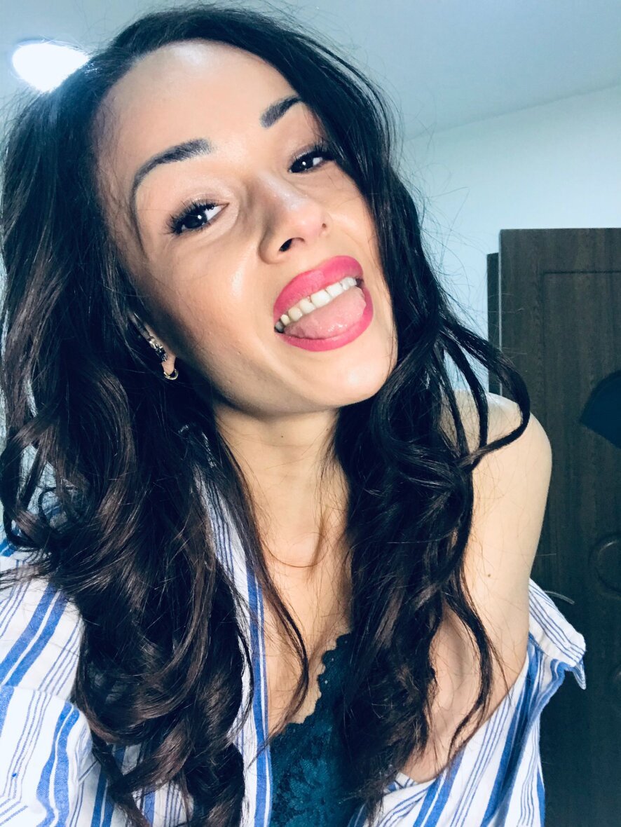 N1cole Webcam Model Profile | xHamsterLive