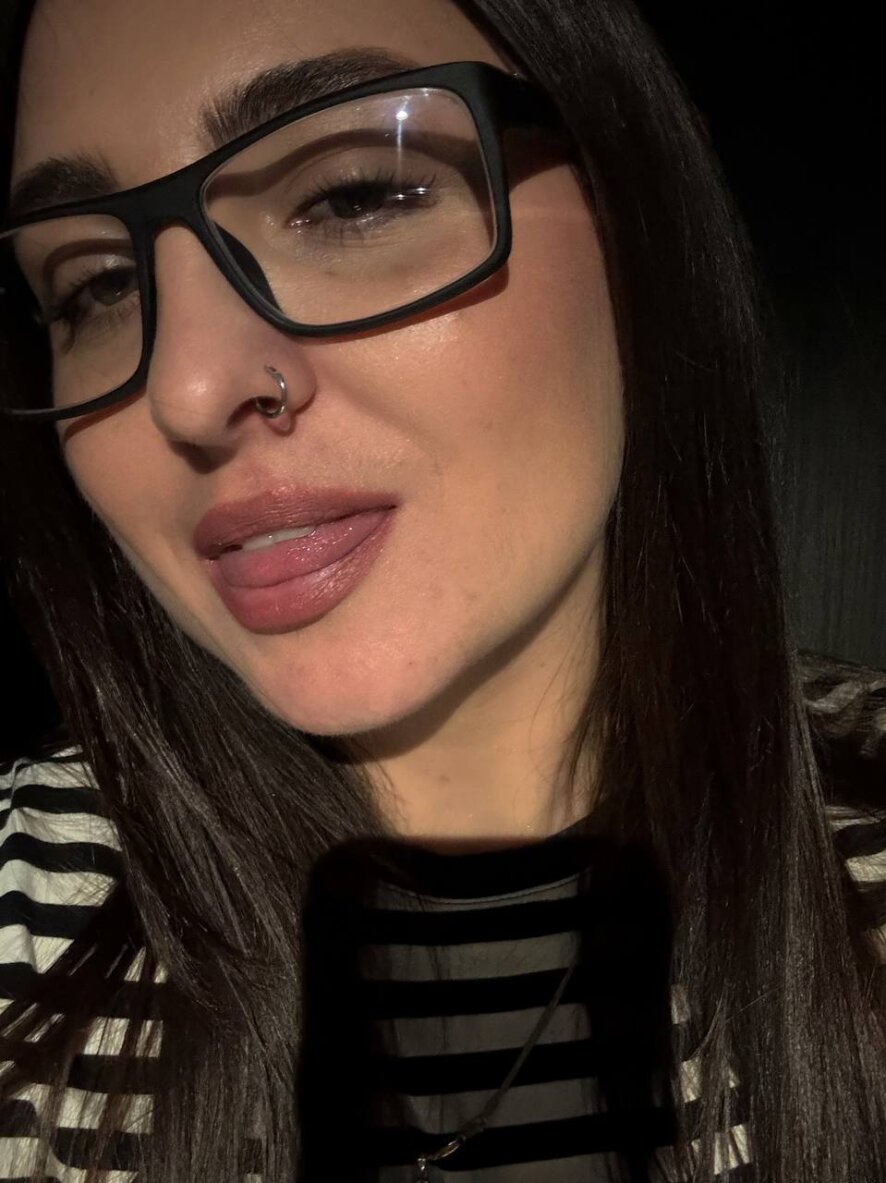 Jenniferlewiss Super Strip Chat Sex Video Live Chat Live Sex Cams