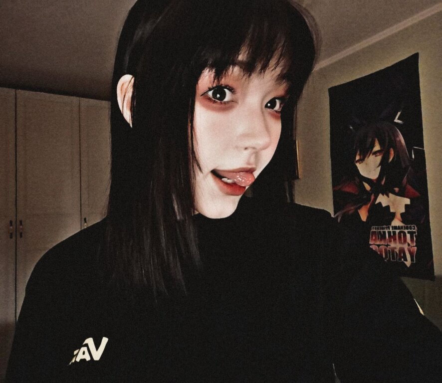 Meimei 主播简介 Stripchat