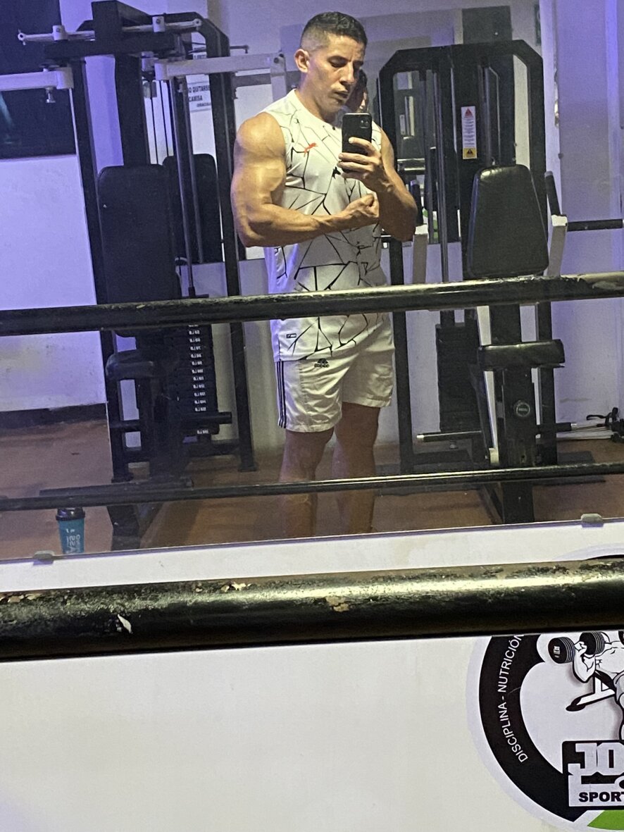 Derekk_frosttのキャストのプロフィール | xHamsterLive