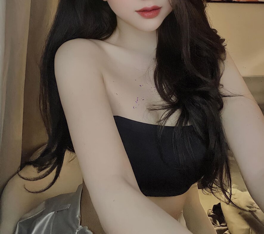 Chou_Leo Cam Model Profile | Stripchat