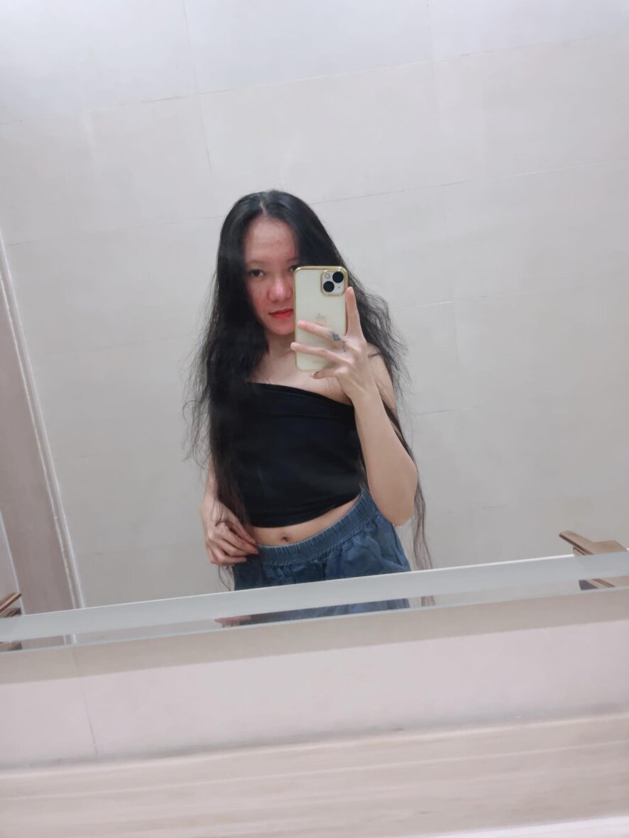 Ur_petitejaya Webcam Model Profile | xHamsterLive