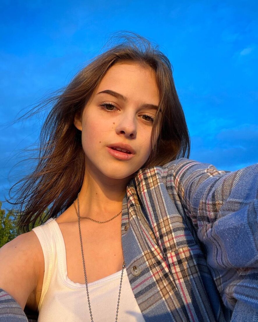 KarinBatesのキャストのプロフィール | xHamsterLive