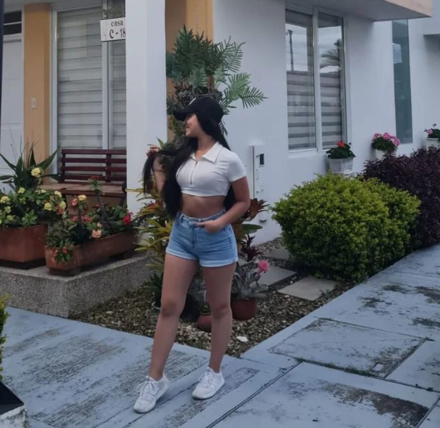 Im_malih Webcam Model Profile | xHamsterLive