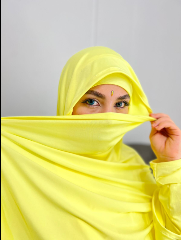 Bashira_Ahmad Webcam Model Profile | xHamsterLive