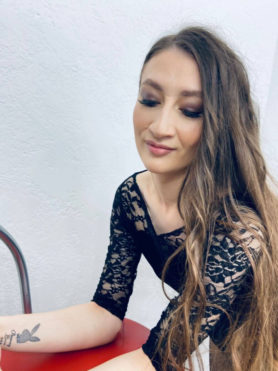 Lady_Bathory Webcam Model Profile | xHamsterLive