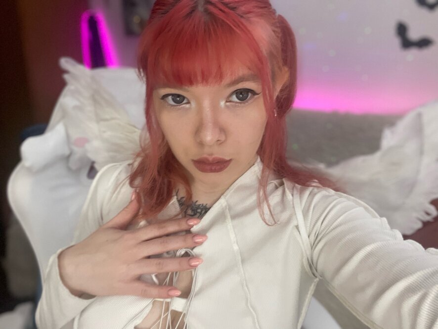 Eva-miller1 Webcam Model Profile | xHamsterLive