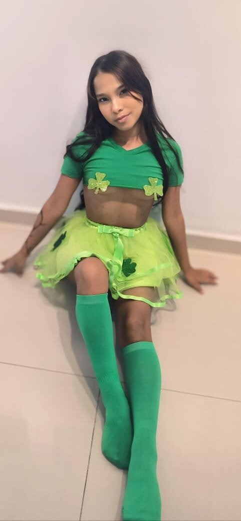 Marce_algara Webcam Model Profile | xHamsterLive