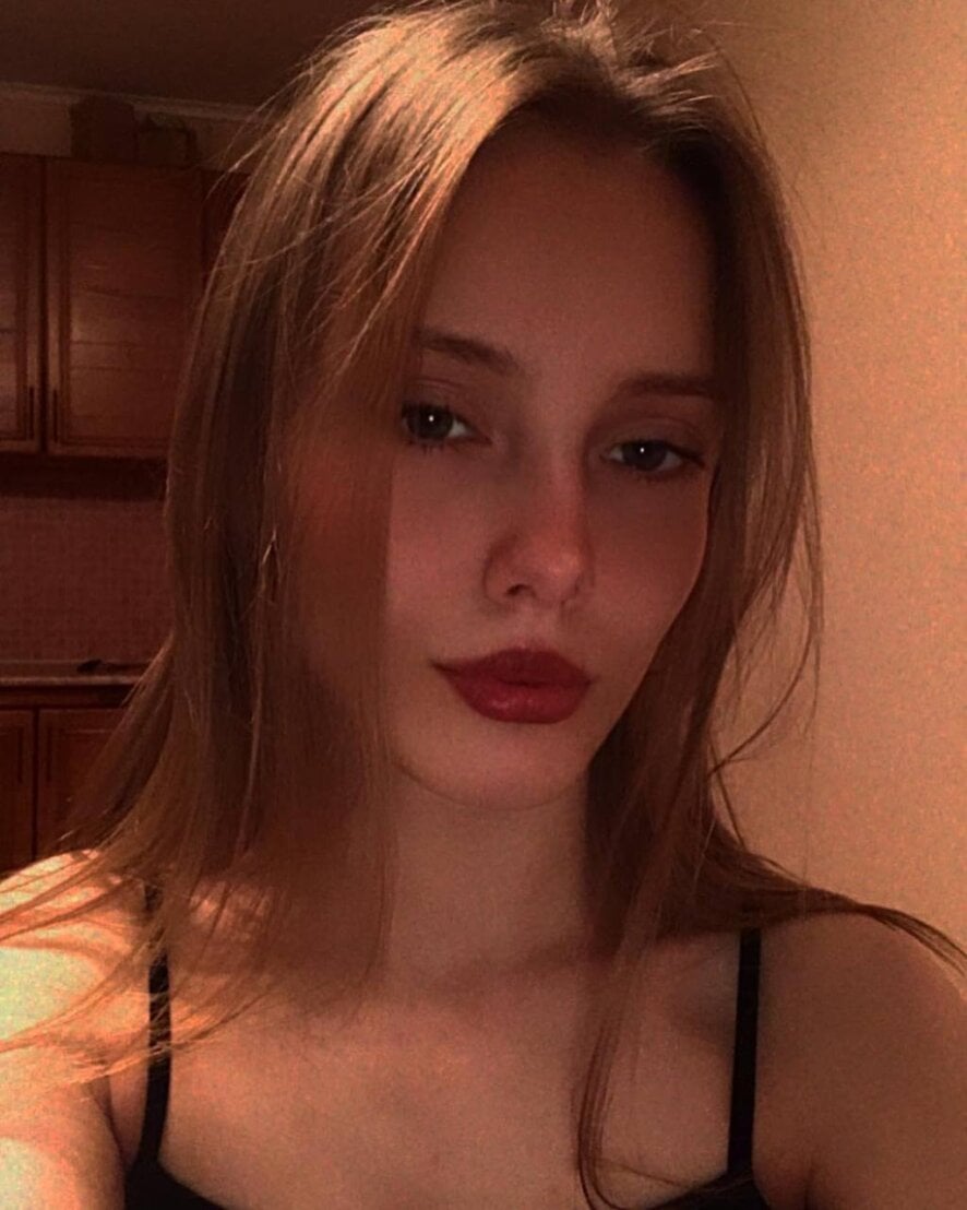 LesyaHayes Webcam Model Profile | Stripchat Global