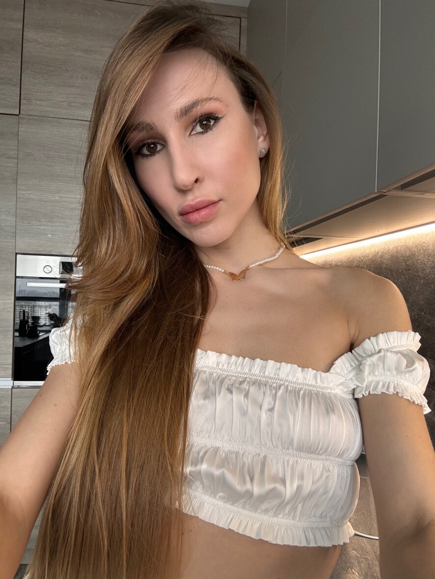 Goodgirlgonabad Webcam Model Profile | xHamsterLive