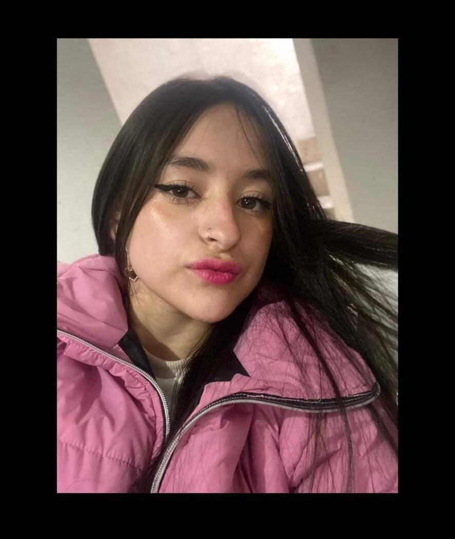 Isabella__fly Webcam Model Profile | xHamsterLive
