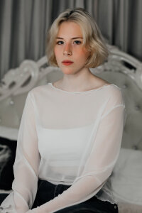 LisaLewi Cam Model Profil | Stripchat