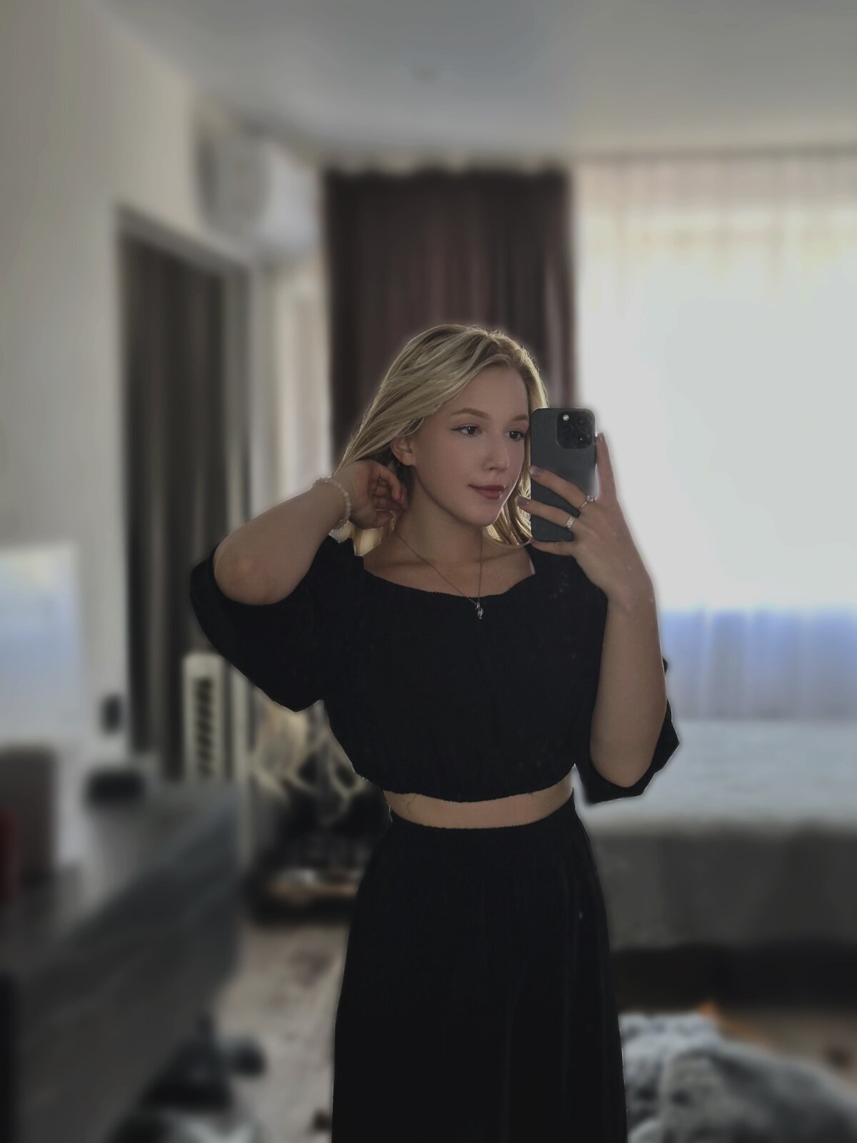 AliceLebel Trending Pic 2186