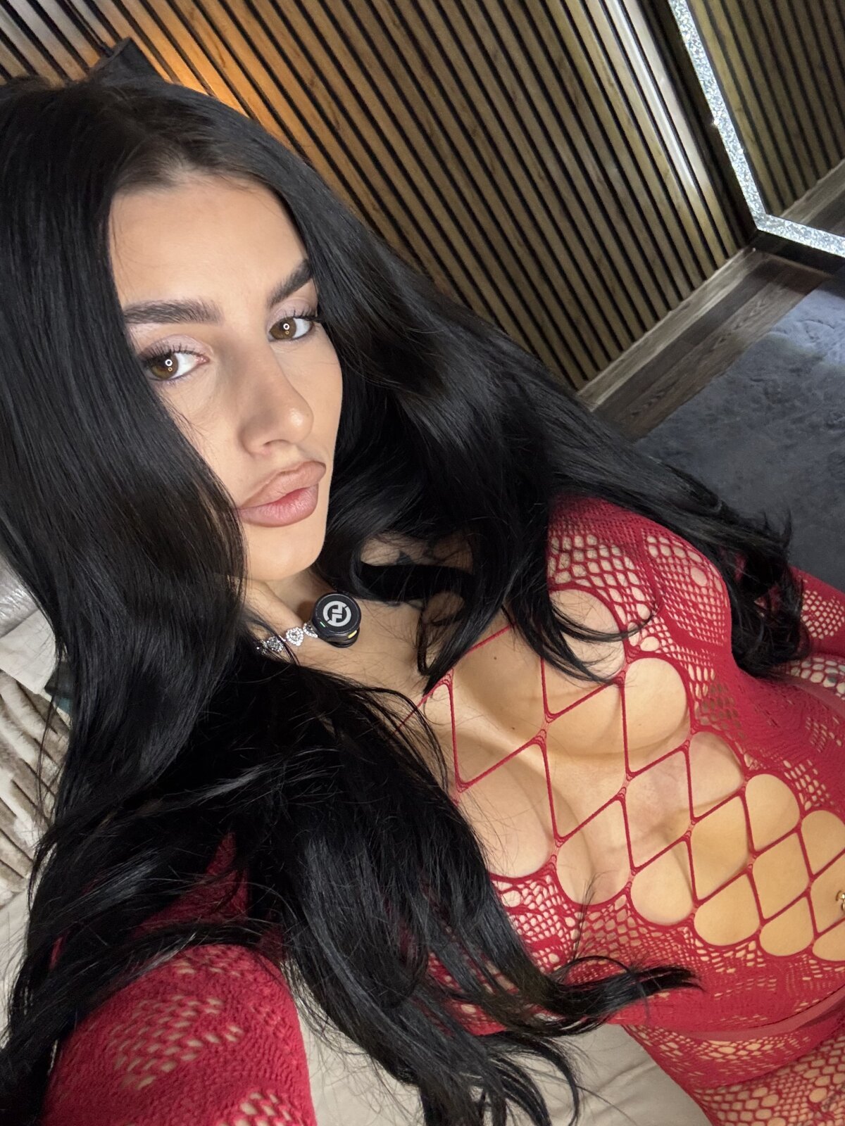 Discover Trending Posts by Top Webcam Models | Myavlive