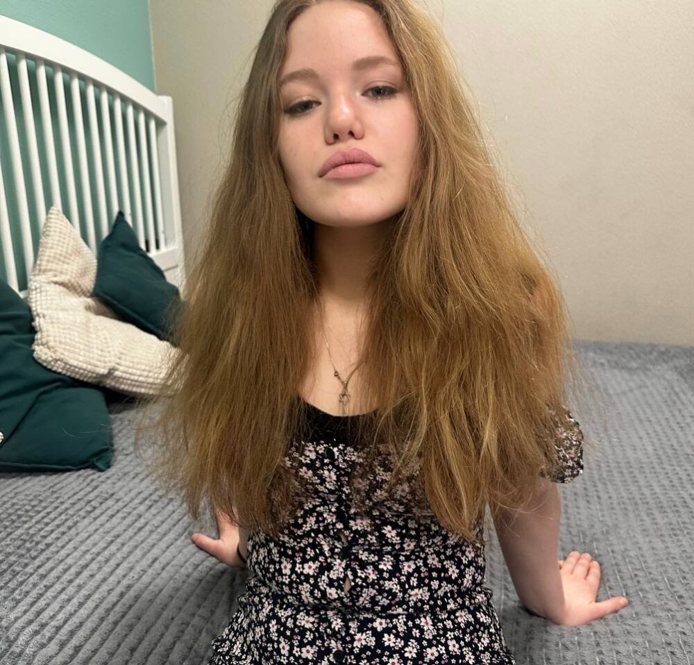 Lil Cake Cam Model Free Live Sex Show And Chat Stripchat