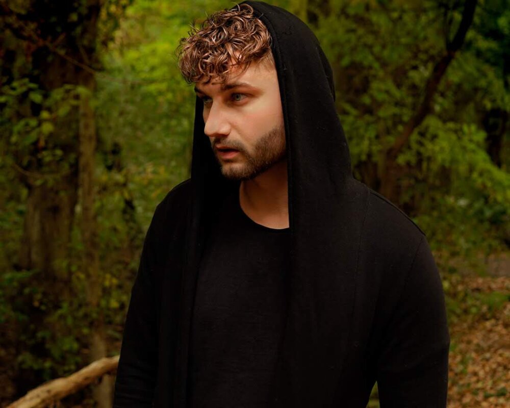 Justin_Diamond主播：免费直播性爱表演和聊天 | Stripchat