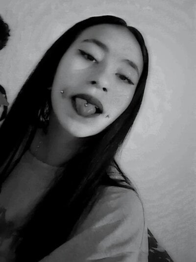 Perfil Modelo Webcam Hell_s1 | Stripchat