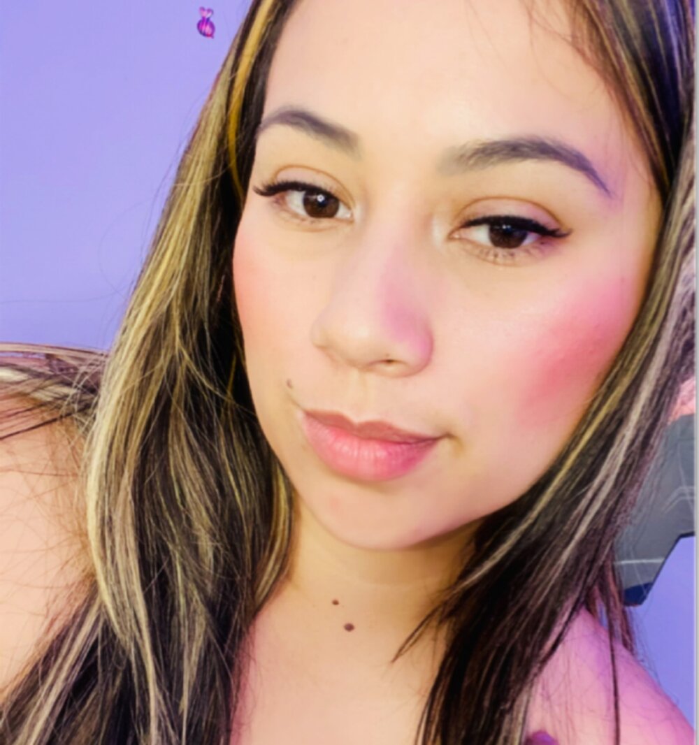 KellYAndSantos Webcam Model Profile | xHamsterLive