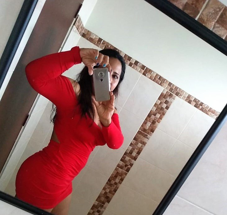 Roxanna Sweet主播：免费直播性爱表演和聊天 Stripchat
