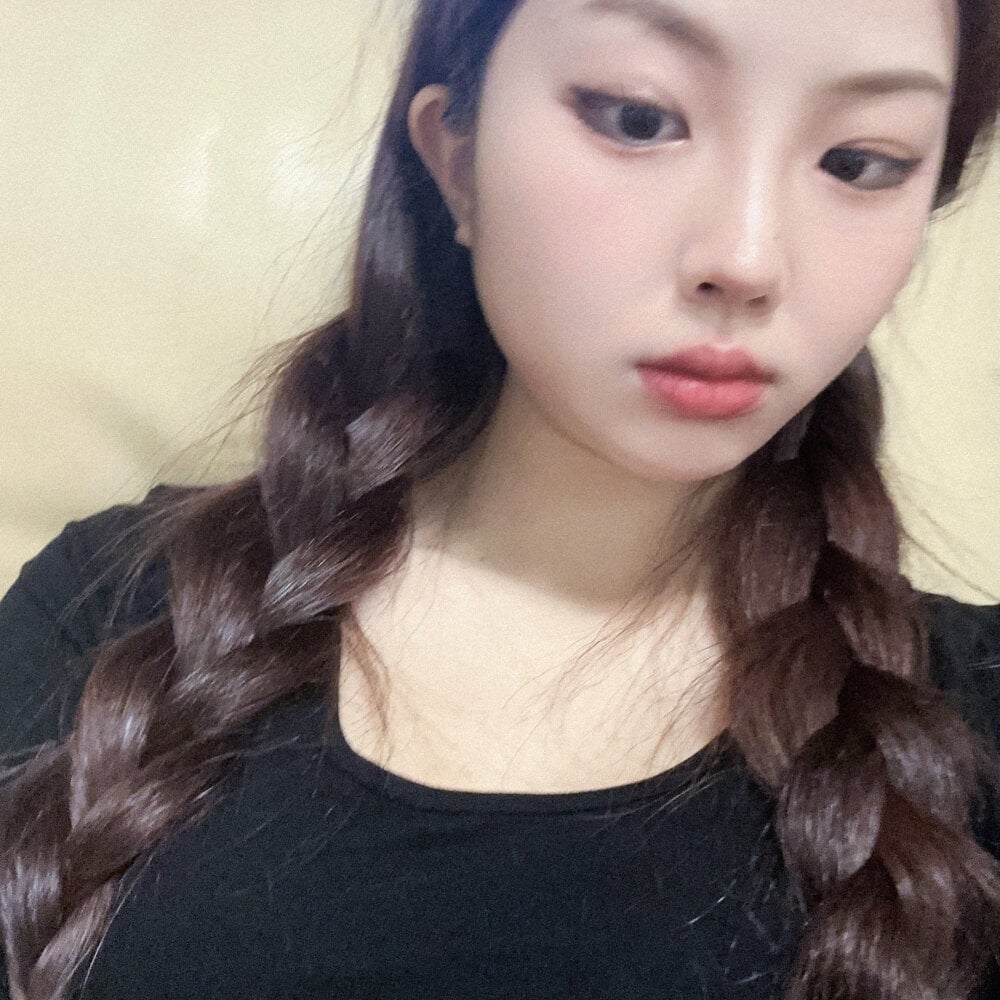 Amelia_Mia Free Live Webcam Show & XXX Chat | xHamsterLive