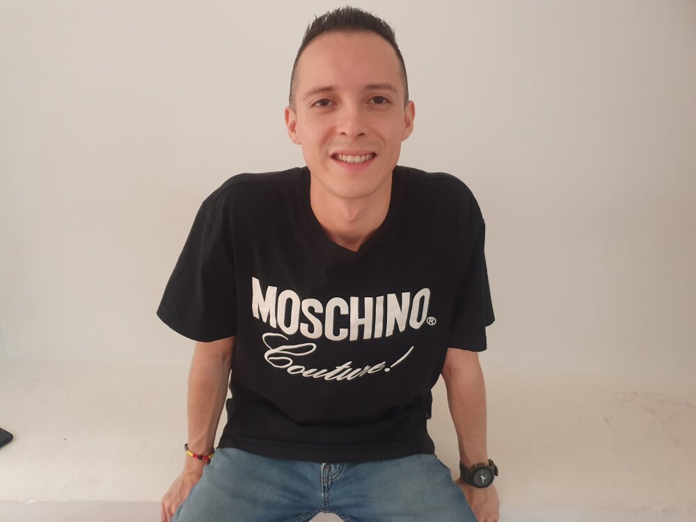Kilian_murphy主播：免费直播性爱表演和聊天 | Stripchat