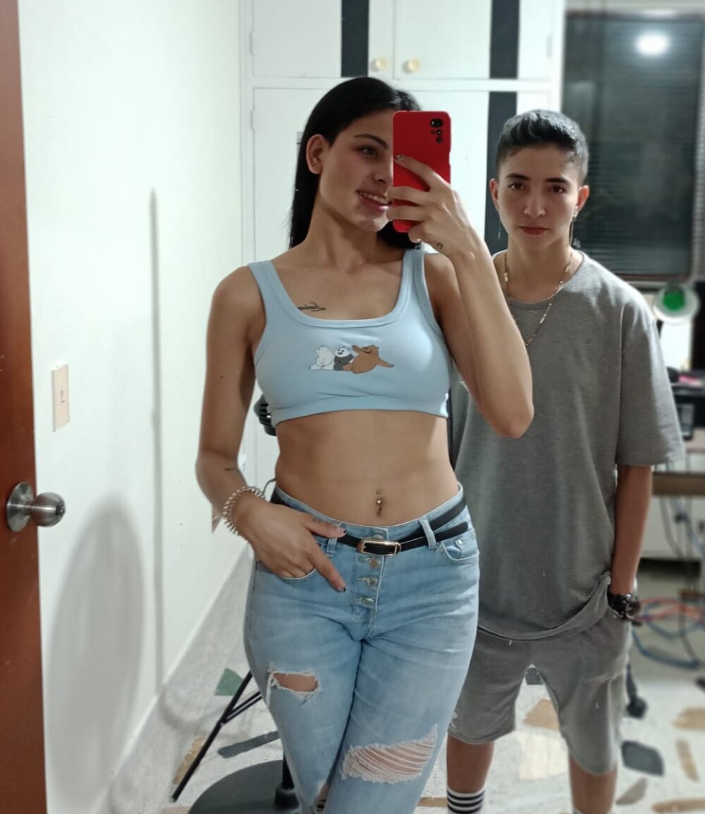 Modelo Webcam Tinny_and_Candy: Chat & Show de Sexo en Vivo | Stripchat