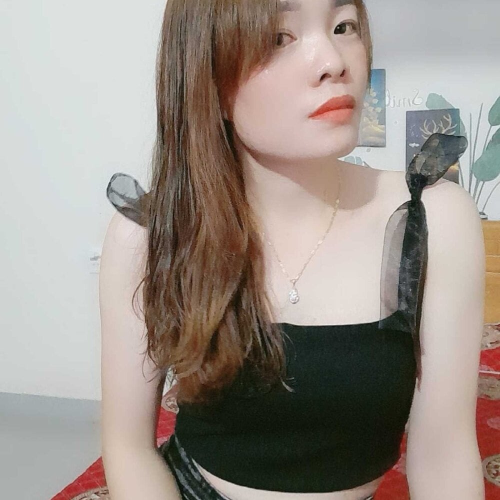 Ryna_xxxの無料ライブウェブカメラショー＆XXXチャット | xHamsterLive